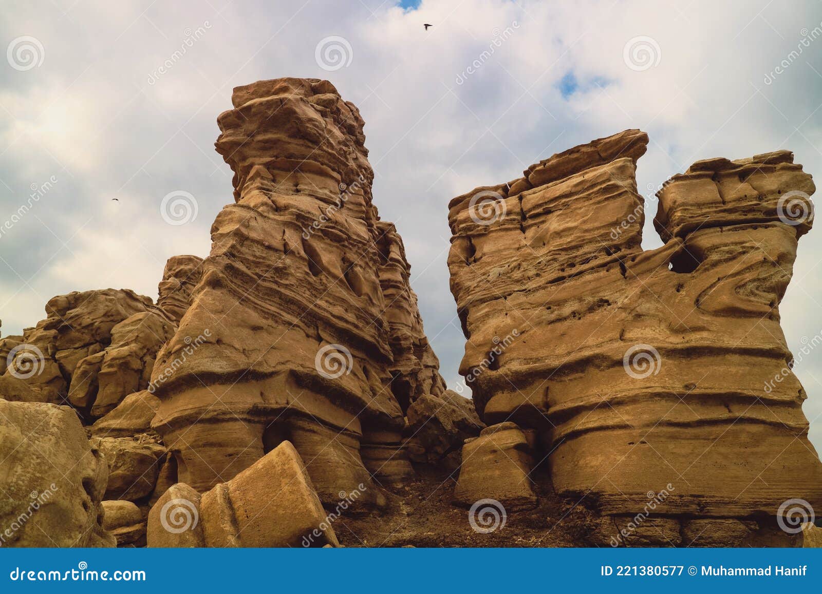 Roca hueca imagen de archivo. Imagen de perforado, piedra - 221380577