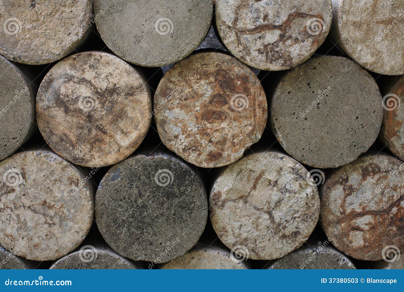 Roca Redonda Para La Construcción Imagen de archivo - Imagen de cubo ...