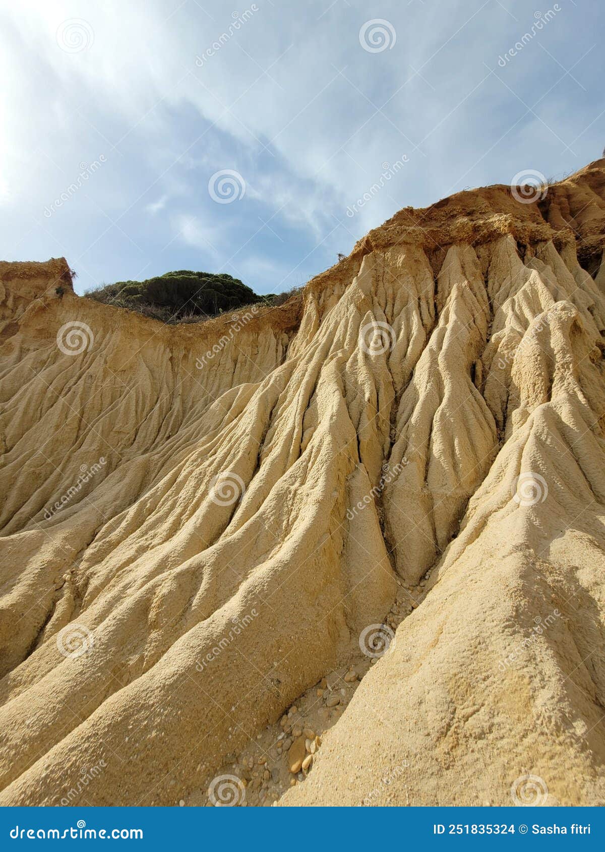 Roca y color foto de archivo. Imagen de acantilado, suelo - 251835324