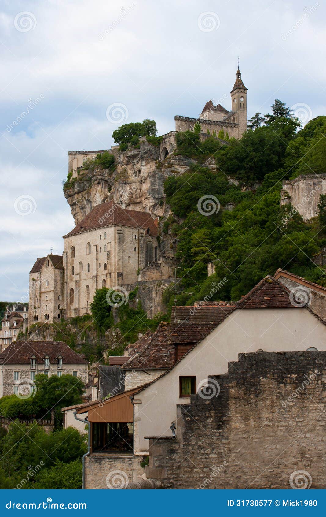 Rocamadour imagem de stock. Imagem de penhasco, medieval - 31730577