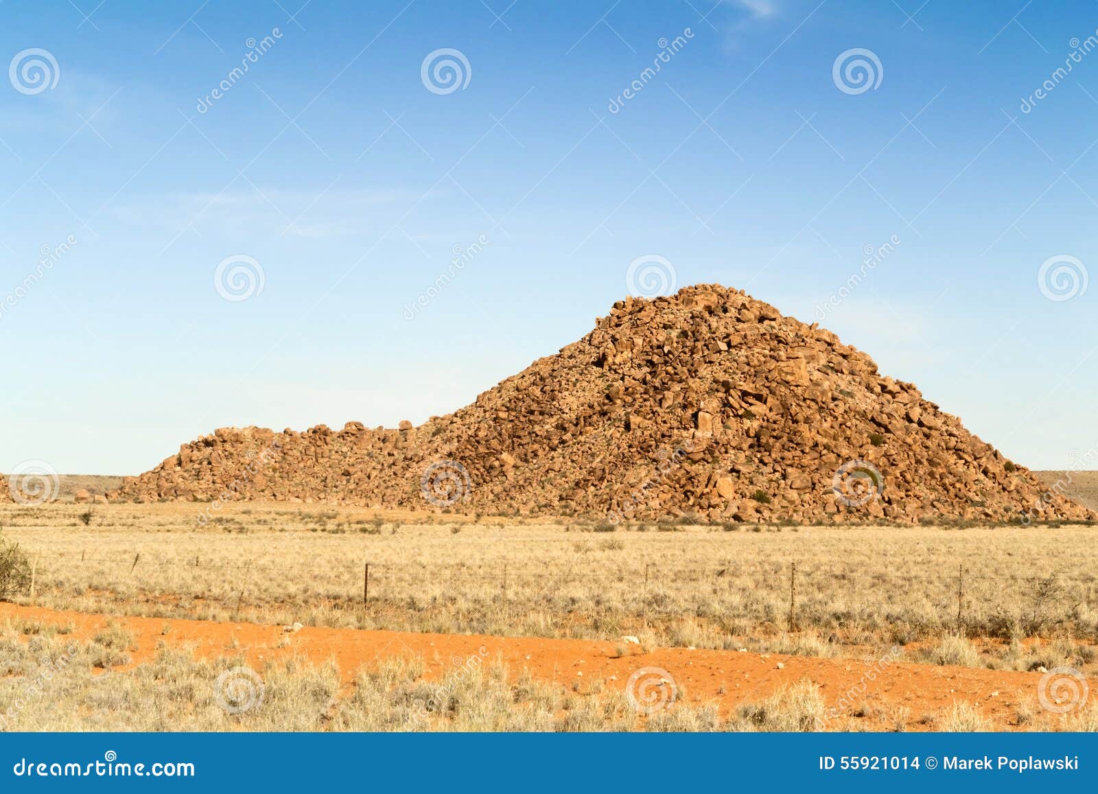Rocas En El Desierto En Namibia Foto de archivo - Imagen de paisaje ...