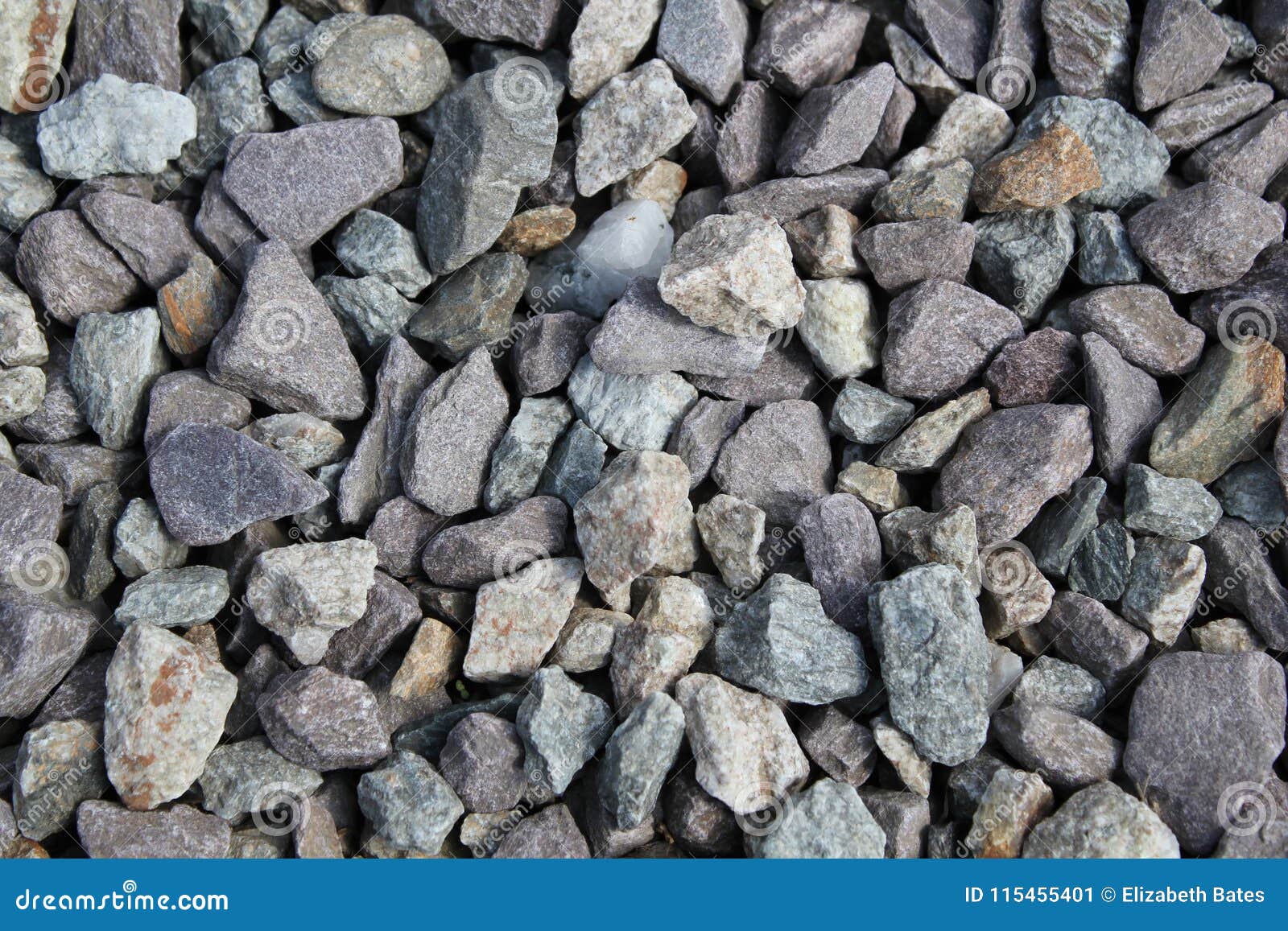 Rocas en la tierra imagen de archivo. Imagen de piedras - 115455401