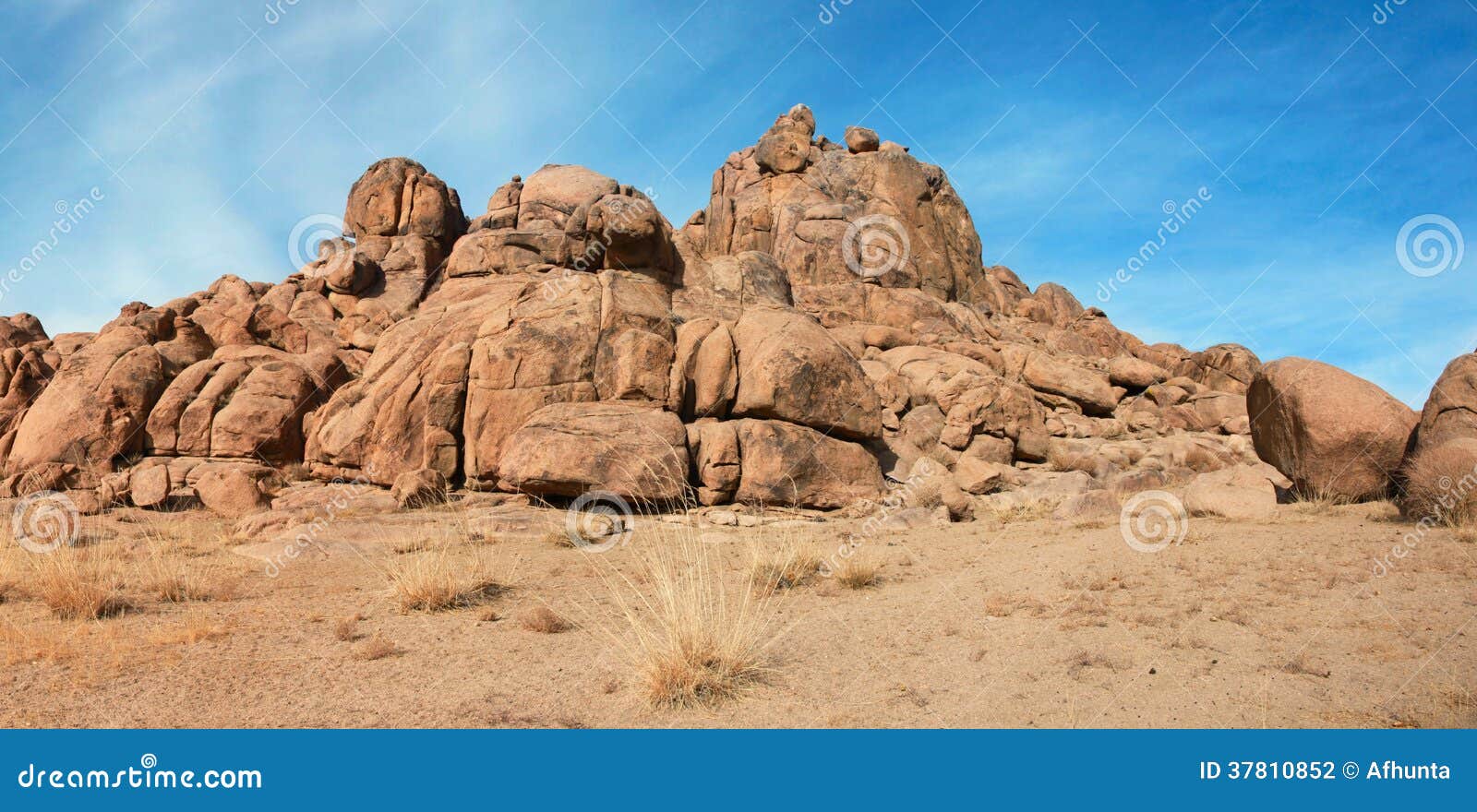 Rocas rojas foto de archivo. Imagen de altai, rocoso - 37810852