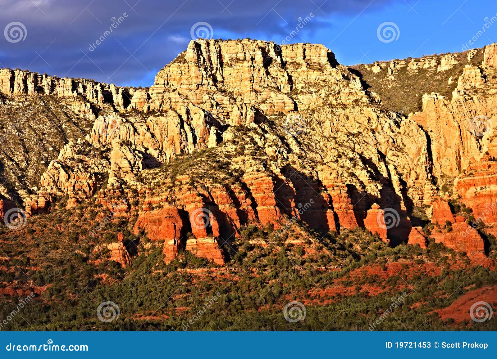 Rocas rojas de Arizona imagen de archivo. Imagen de hermoso - 19721453