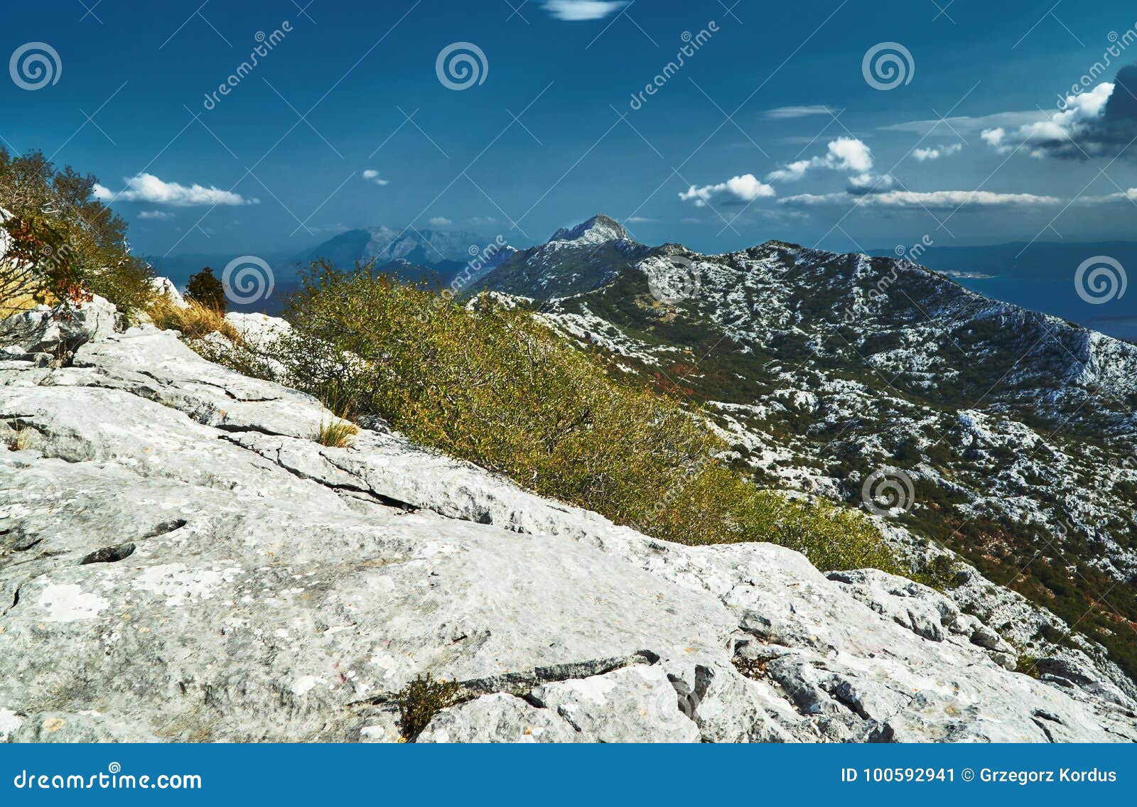 Rocas Y Picos En El Macizo De Mosor Imagen de archivo - Imagen de ...