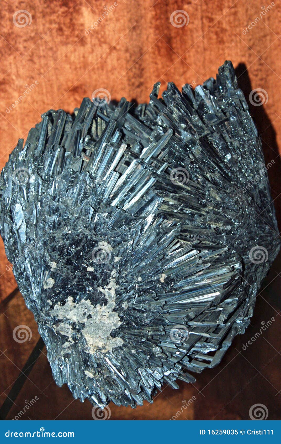 Roccia della pirite immagine stock. Immagine di materiale - 16259035