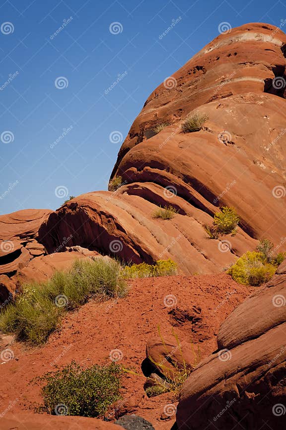 Roccia rossa in Moab fotografia stock. Immagine di giorno - 16804078