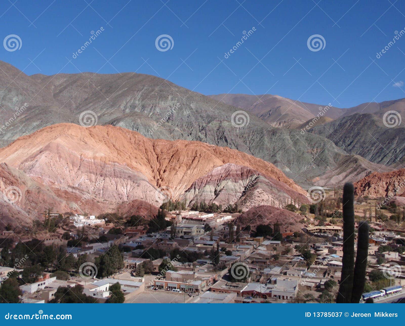 Rochas Coloridas Em Argentina Imagem de Stock - Imagem de deserto ...