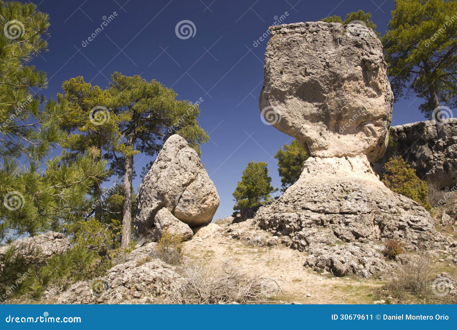 Rochas Da Pedra Calcária Em Cuenca, Espanha Imagem de Stock - Imagem de ...