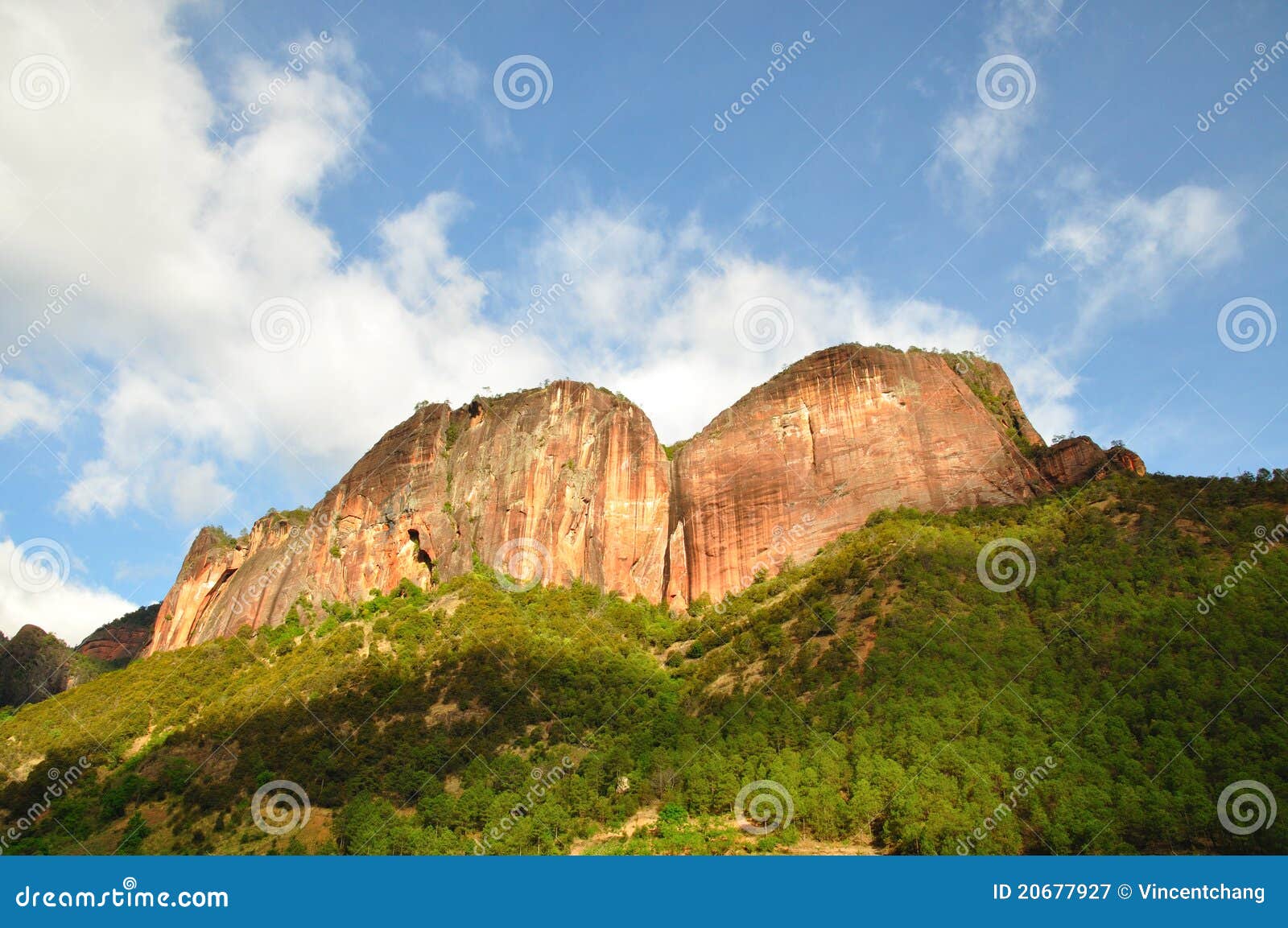 Roche image stock. Image du roche, normal, horizontal - 20677927