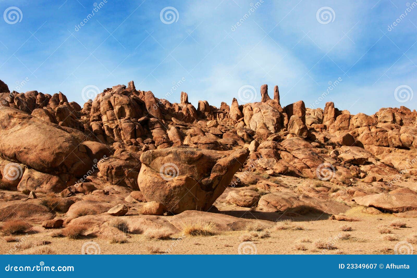 Roches rouges image stock. Image du paysage, roches, saleté - 23349607