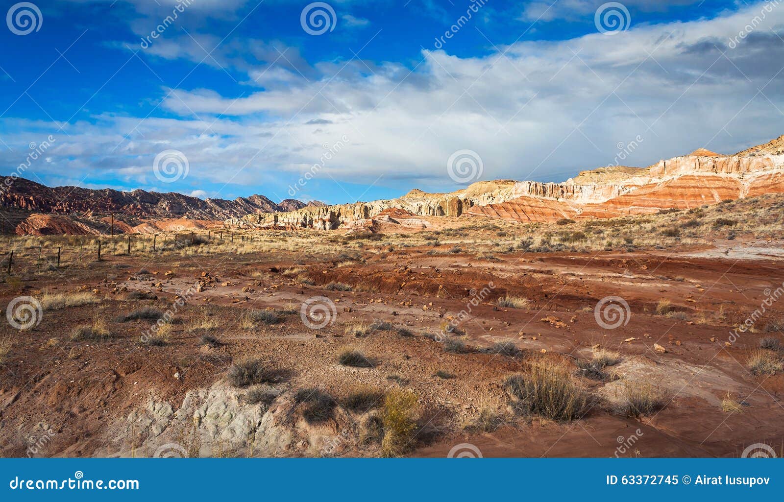 Roches rouges image stock. Image du pierre, orange, nature - 63372745