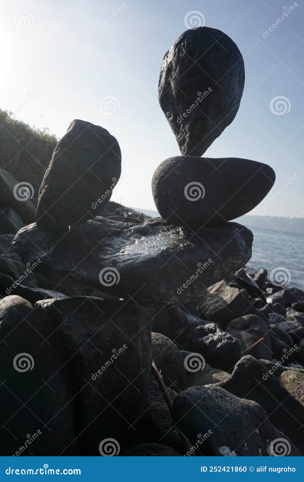 Rock Balance Art on the Beach Stock Photo - Image of balance, rock ...