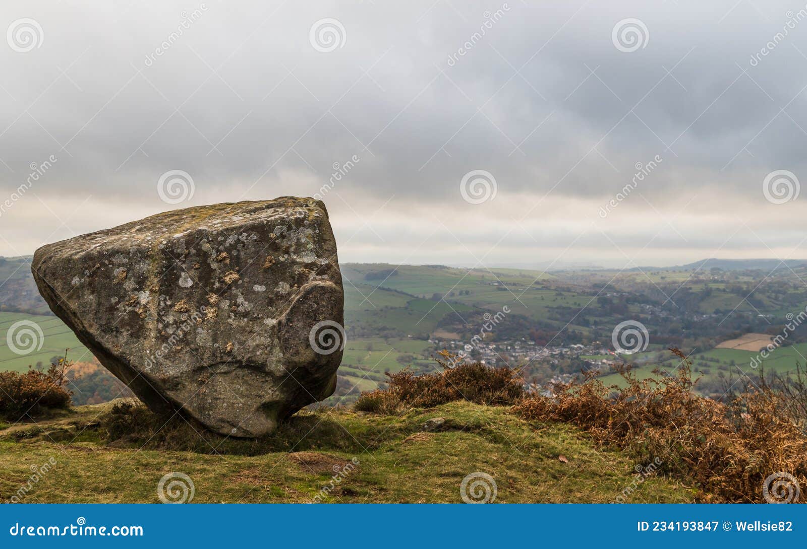 Rock on Baslow Edge stock image. Image of gritstone - 234193847