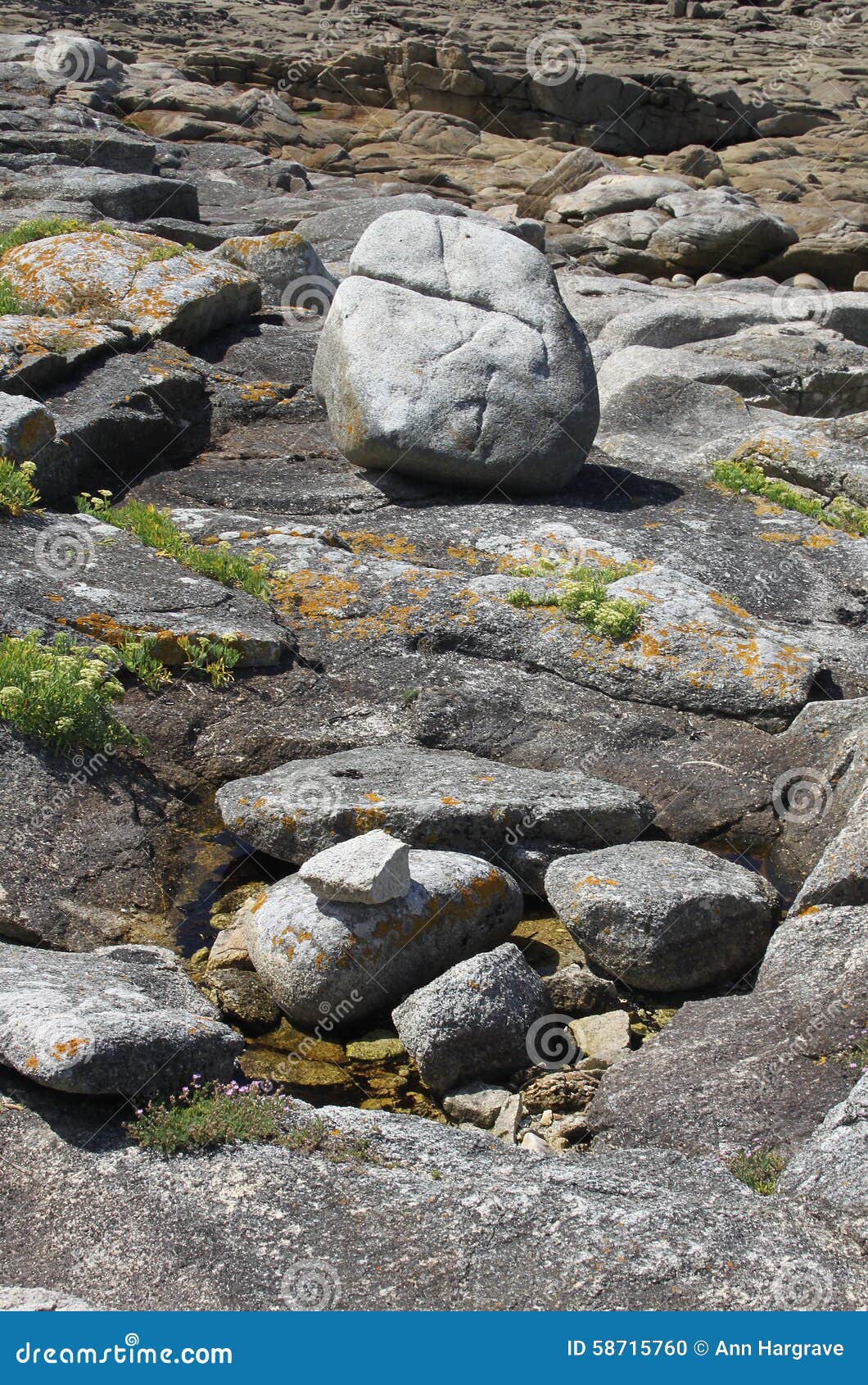 Rock and Boulder Formations Stock Photo - Image of gray, large: 58715760