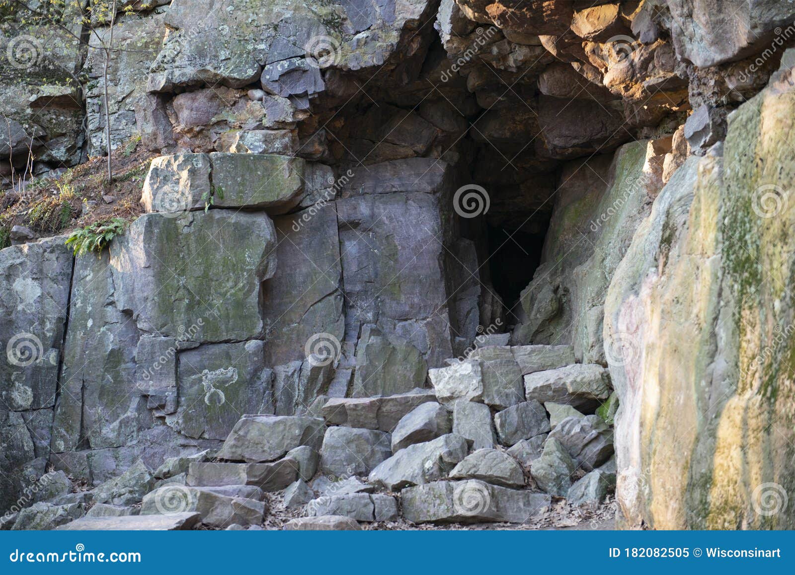 Rock Cave, Stone, Cavern, Background, Danger Stock Image - Image of ...