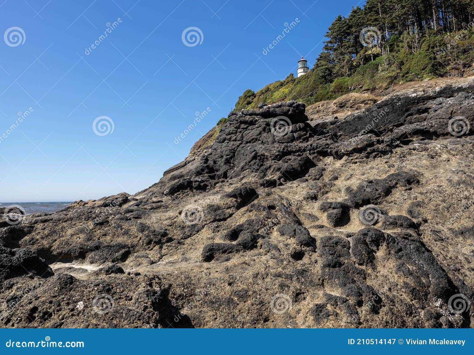 Rock Cliff at the Oregon Coast Stock Image - Image of ocean, rock ...