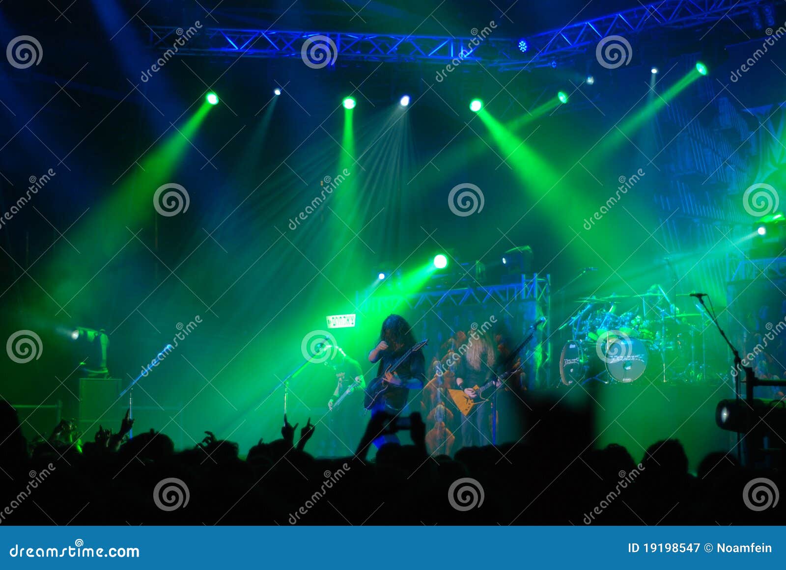 Rock Concert editorial photography. Image of instrument - 19198547