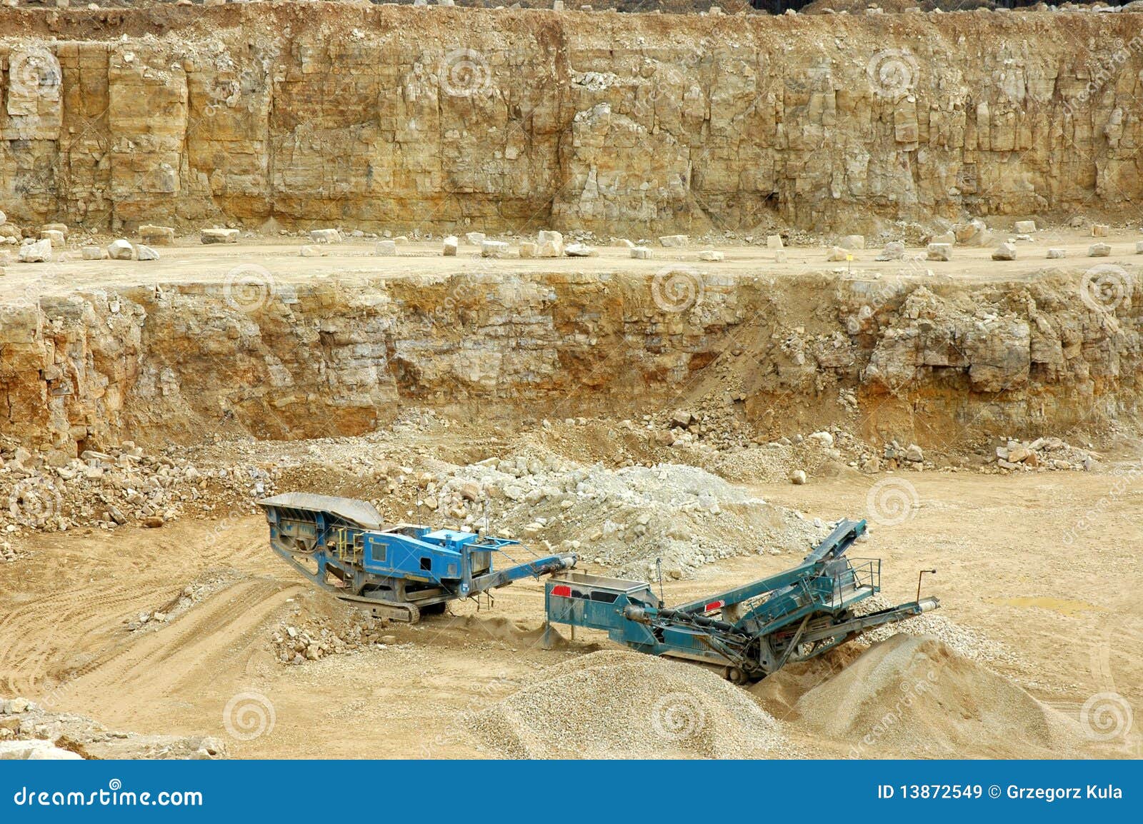 Rock Crusher stock image. Image of crushed, quarry, building - 13872549