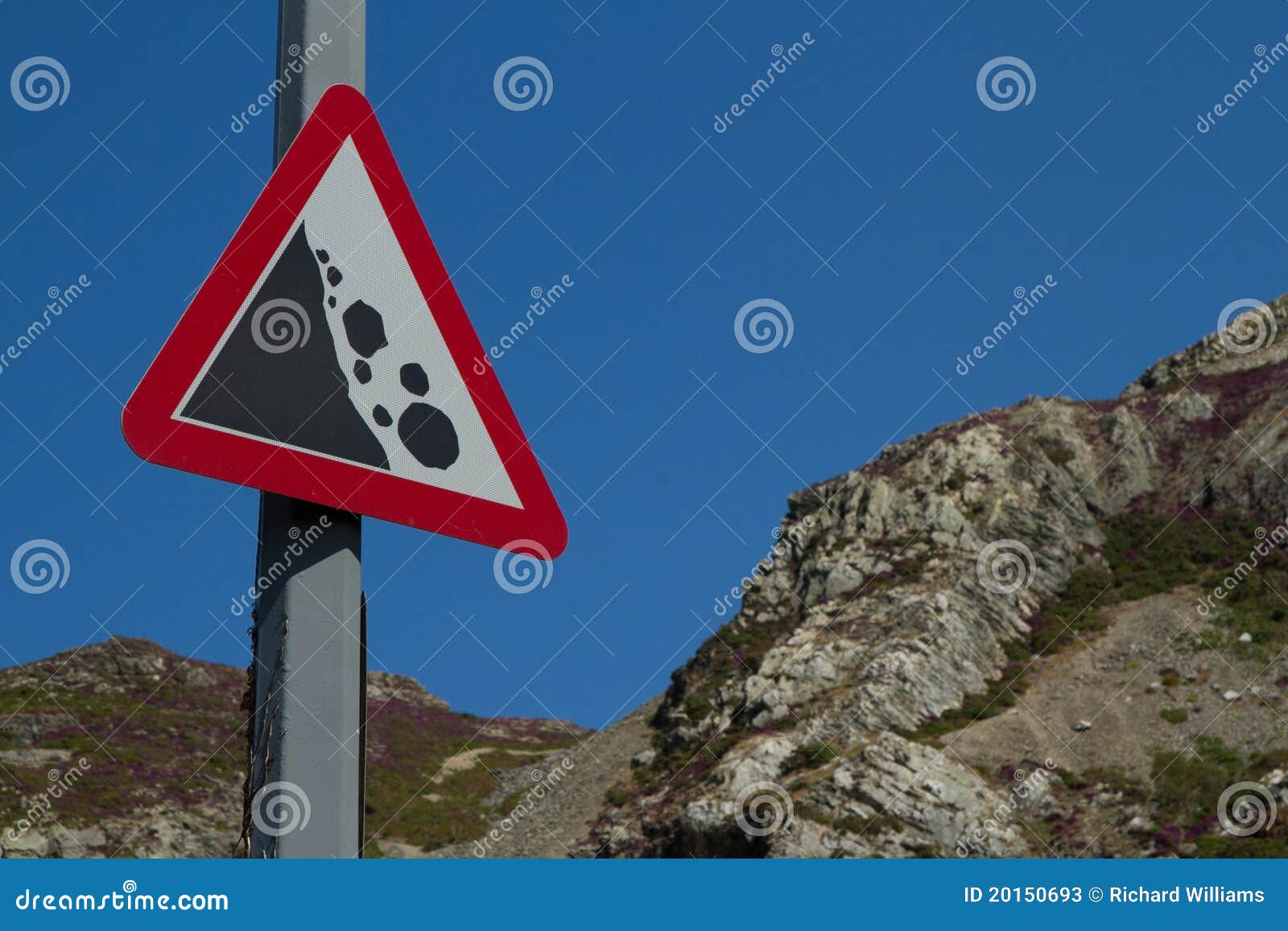 Rock Fall Sign. Picture Image: 20150693
