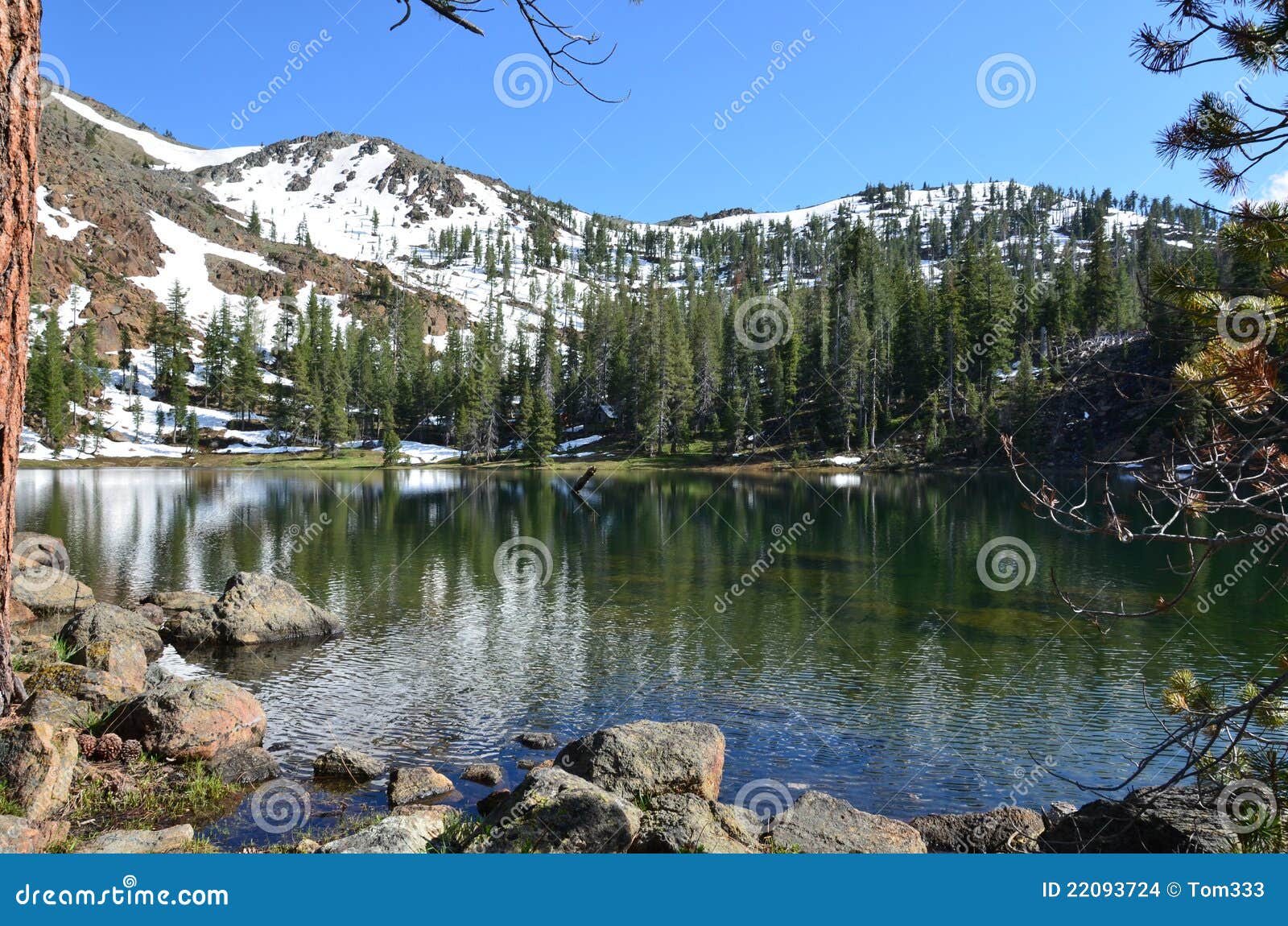 Rock Fence Lake stock photo. Image of lake, blue, alpine - 22093724