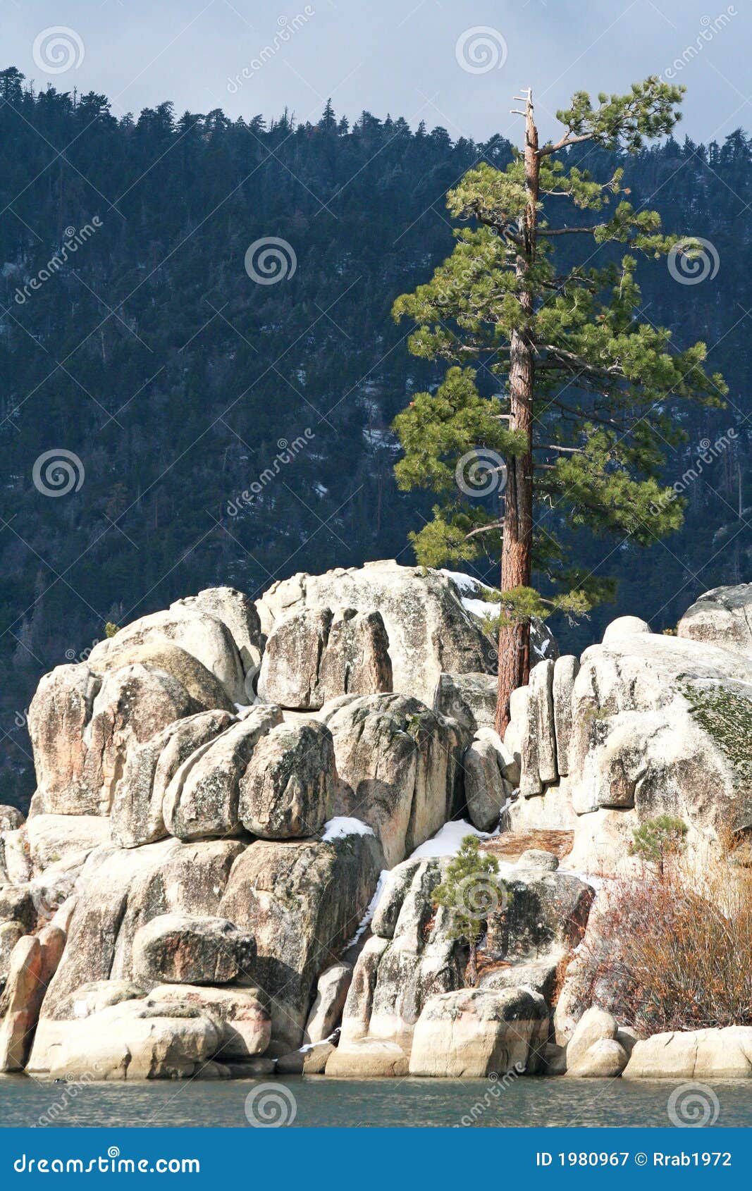 Rock Formation on lake stock image. Image of lake, pattern - 1980967