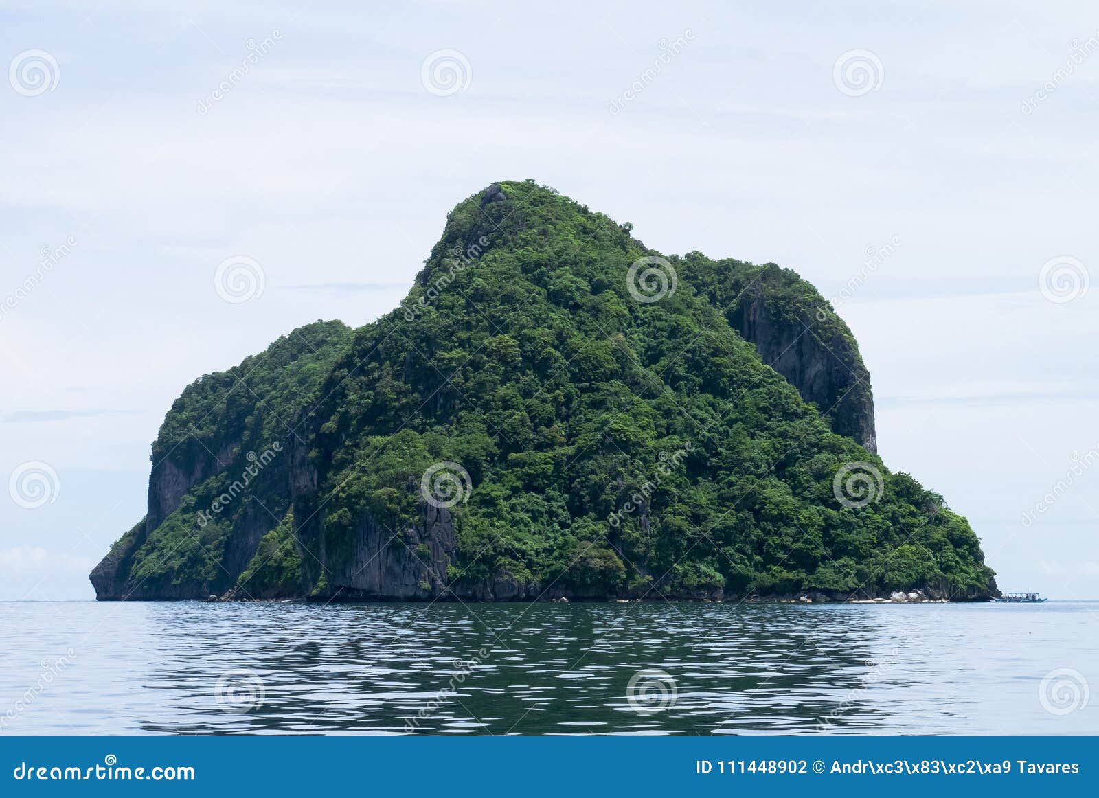 Rock Formation in the Ocean - El Nido, Palawan, Philippines Stock Photo ...