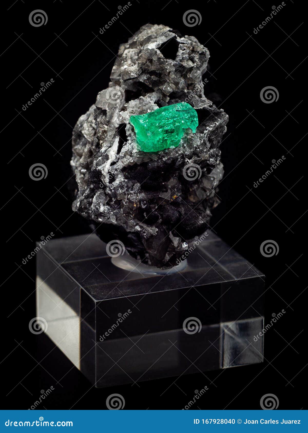 Rock with Raw Emerald Crystal with Black Background Stock Photo - Image ...