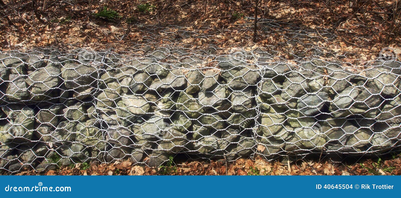 Wire Rock Retaining Wall