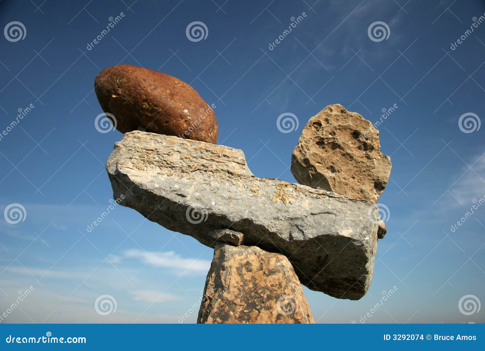 Rock Sculpture Stock Photo | CartoonDealer.com #3292074