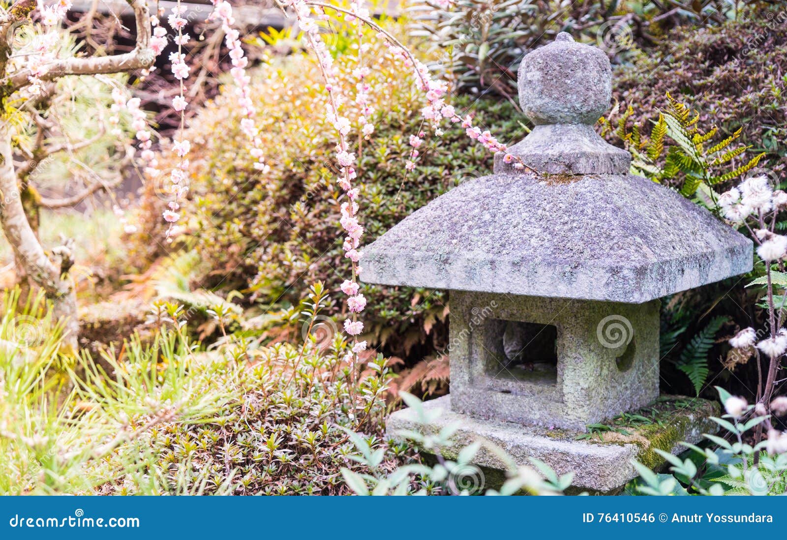 Japanese Rock Shrine Stock Images - Download 1,534 Royalty Free Photos