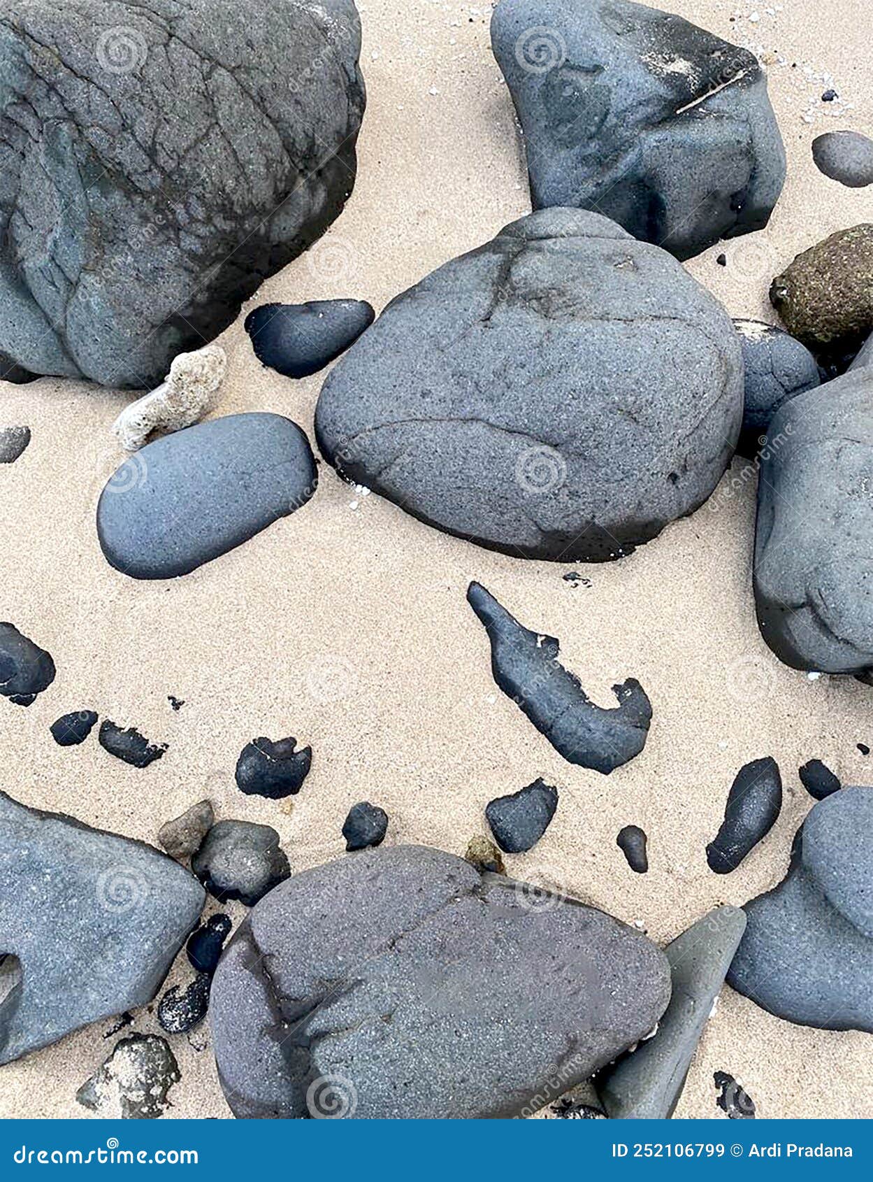 Rock Wallpaper on the Beach Stock Image - Image of rock, sand: 252106799