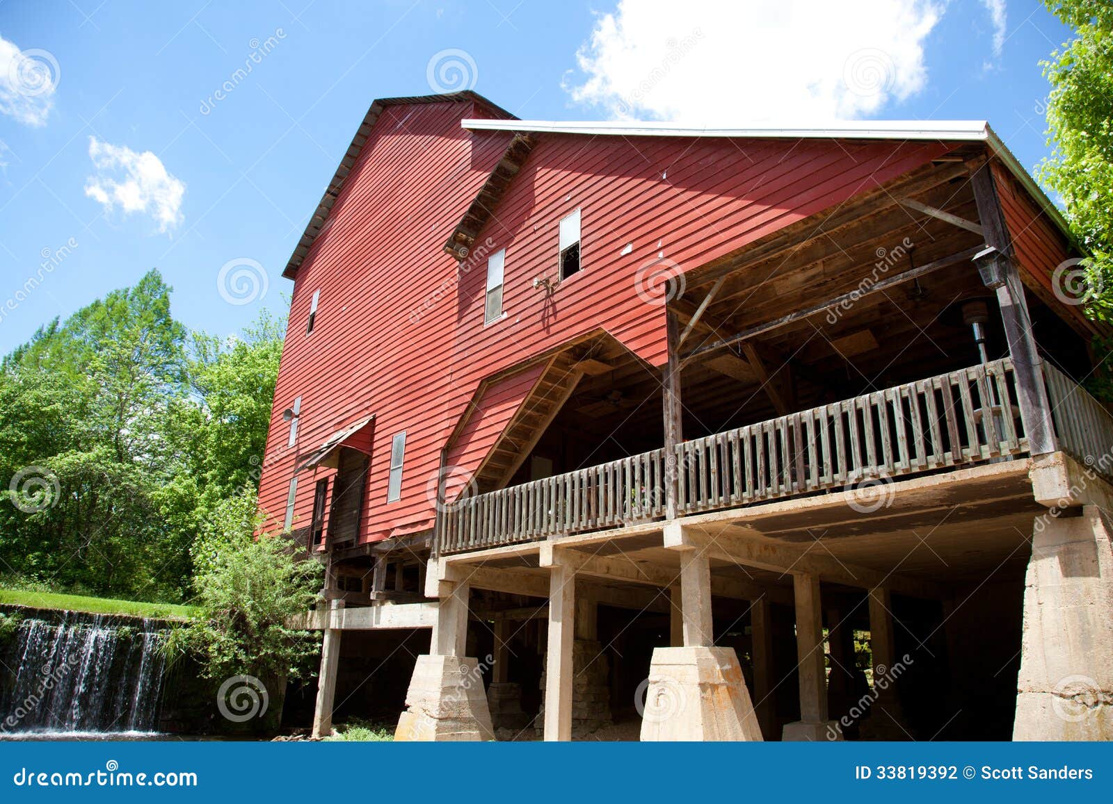 Rockbridge Mill stock photo. Image of landscape, summer - 33819392