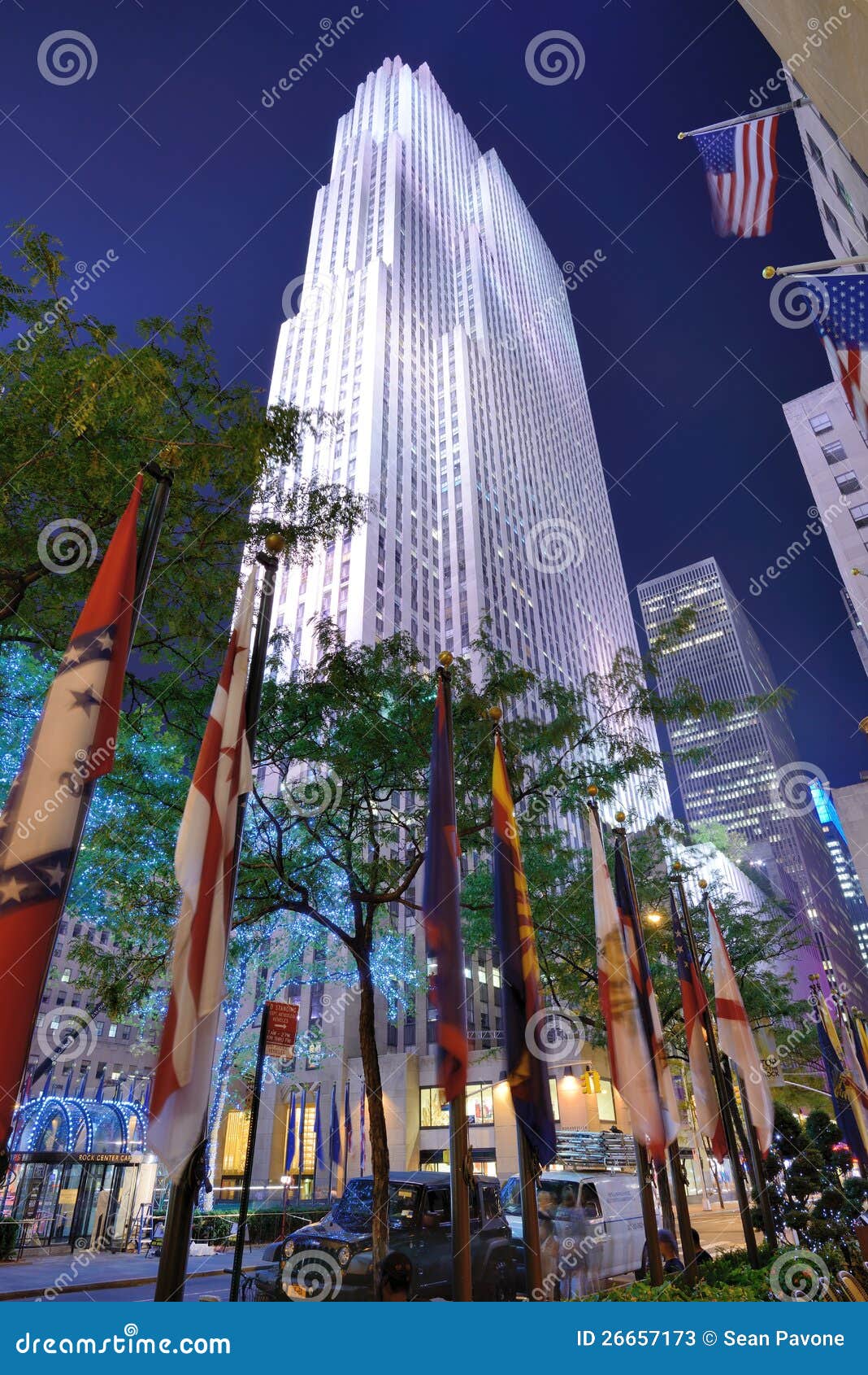 Rockefeller Center editorial stock photo. Image of landmarks - 26657173