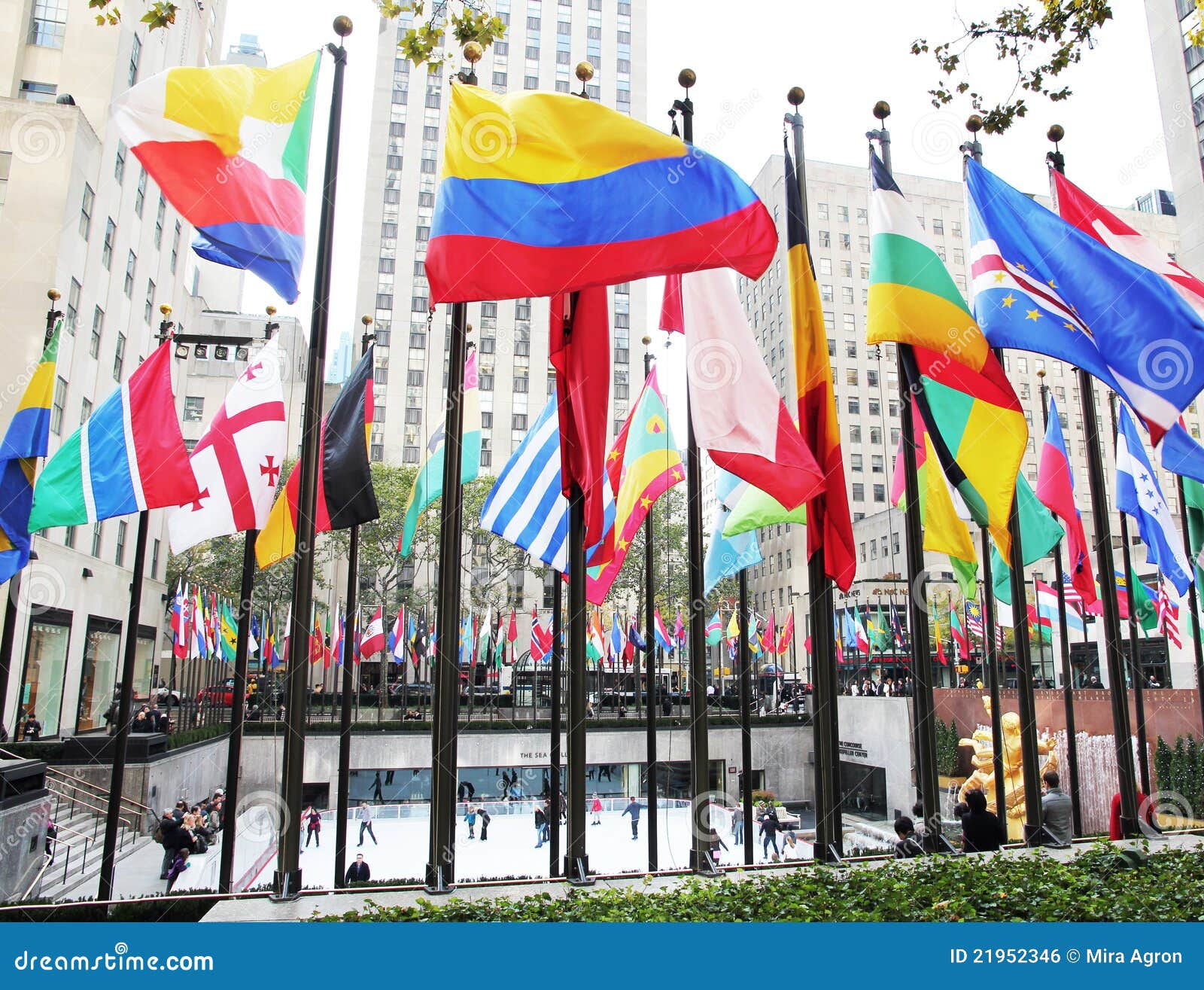 Rockefeller Center Flags editorial photo. Image of skating - 21952346