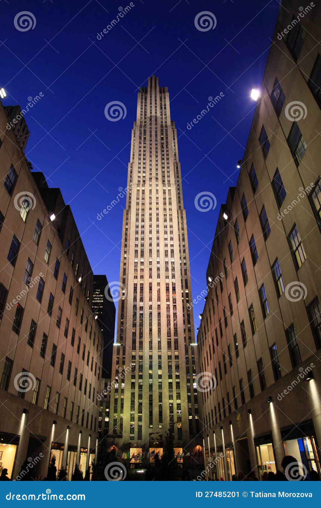Rockefeller Center at Night Editorial Photo - Image of avenue, american ...