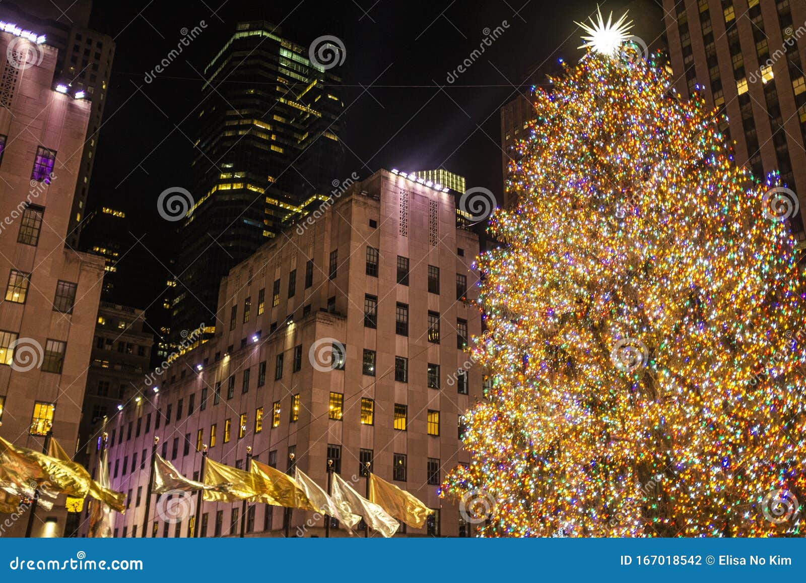 Rockefeller tree editorial photography. Image of buildings - 167018542