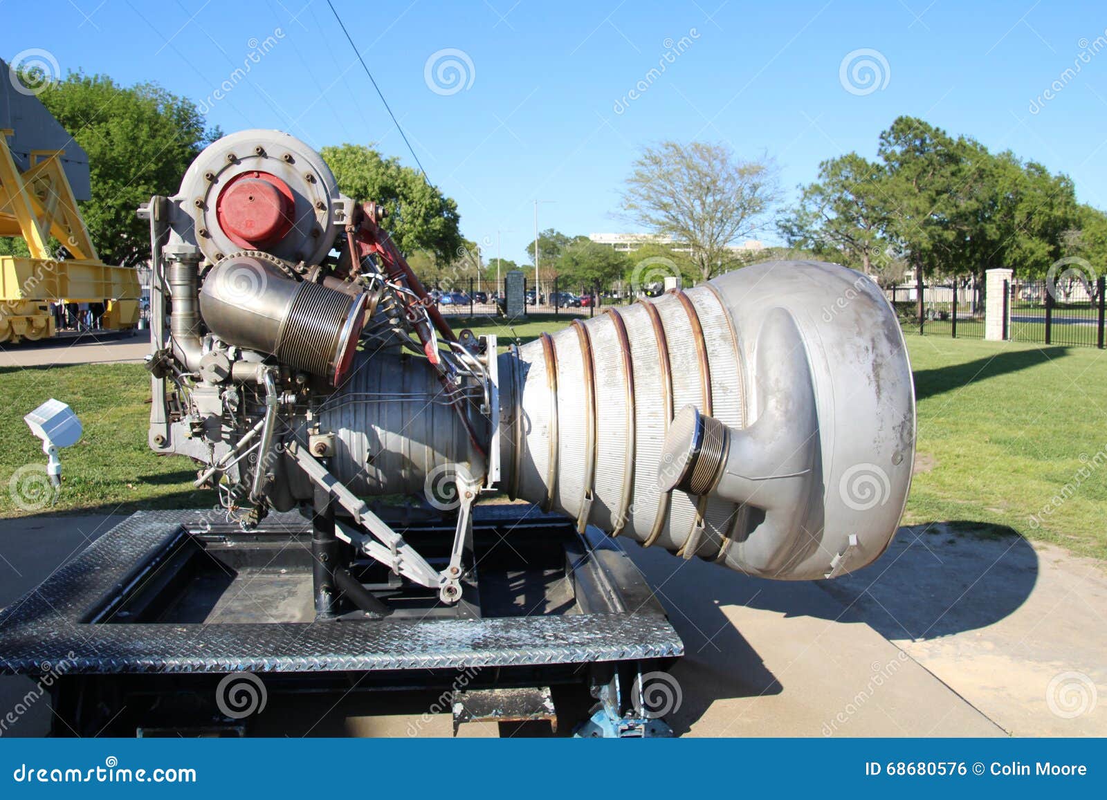 Rocket Engine redaktionell bild. Bild av hjälpmotor, teknologi - 68680576