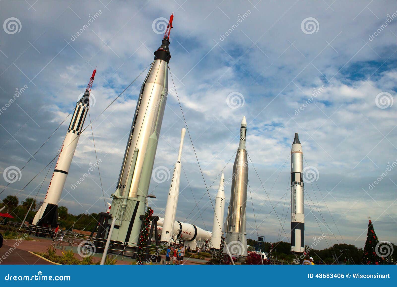 Rocket Garden, Die NASA Kennedy Space Center Redaktionelles Foto - Bild ...