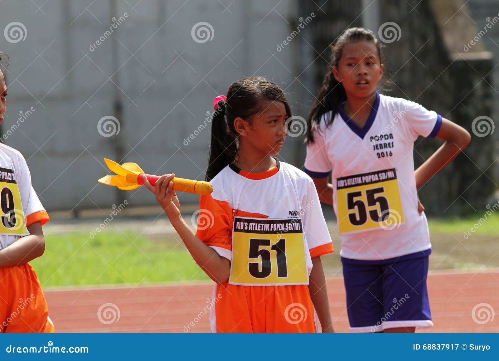 Rocket throwing editorial photography. Image of city - 68837917