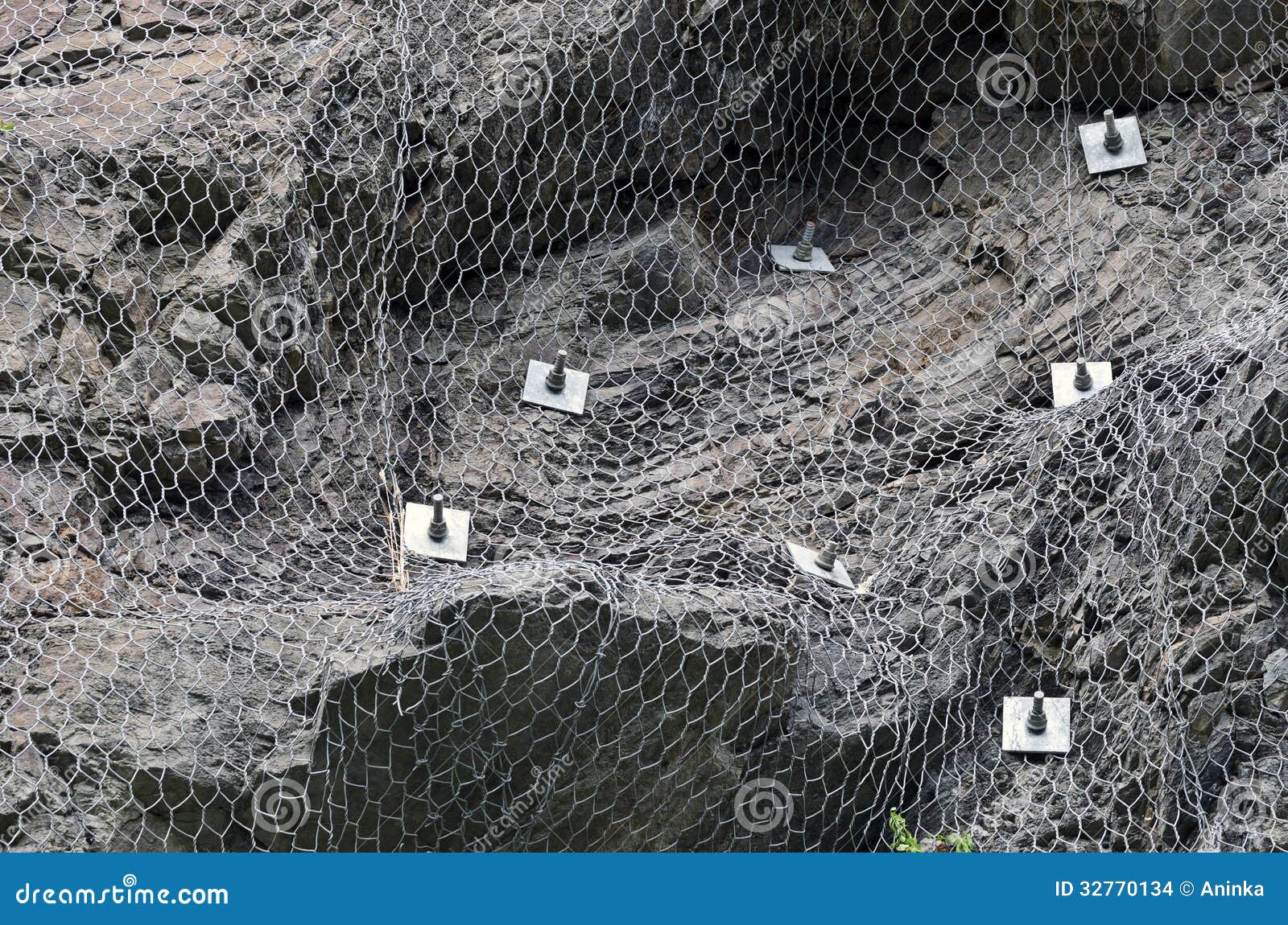 Rockfall Netting Stock Images - Image: 32770134