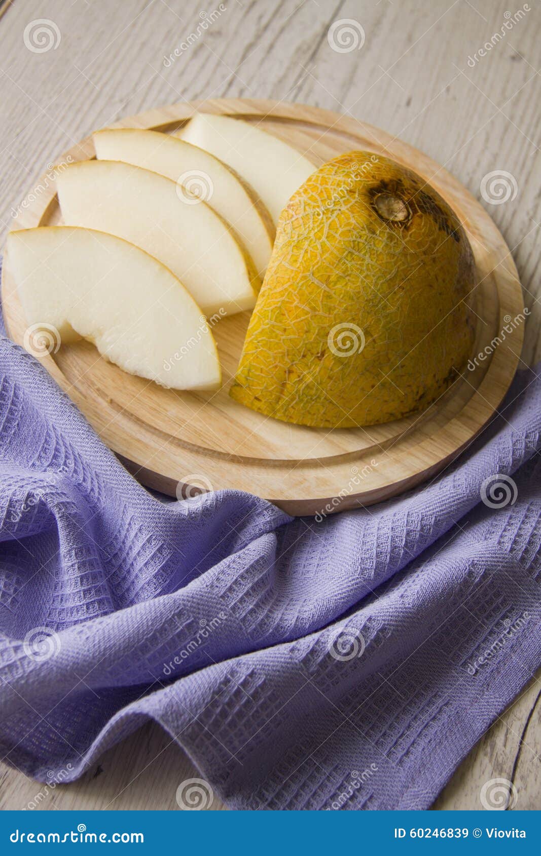 Rockmelon cut in pieces stock image. Image of honeydew - 60246839