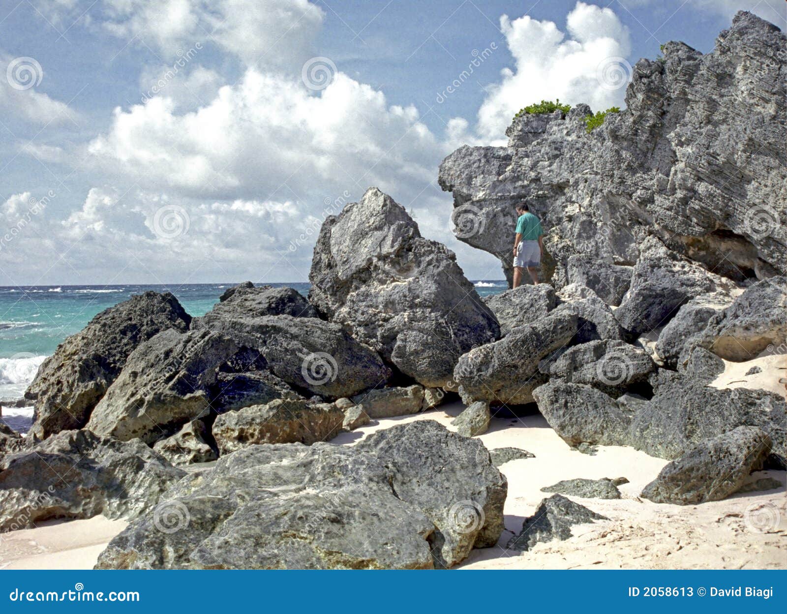 Rocks at Bermuda Beach stock image. Image of water, vacation - 2058613