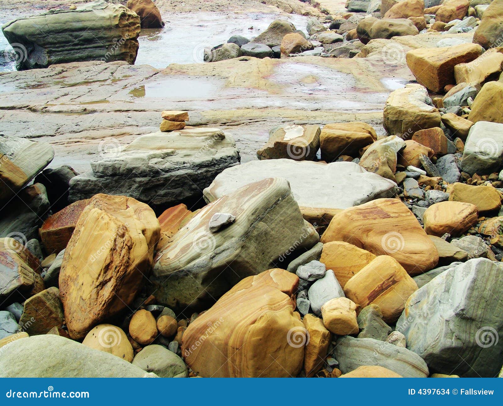 Rocks on pacific shoreline stock photo. Image of seaside - 4397634