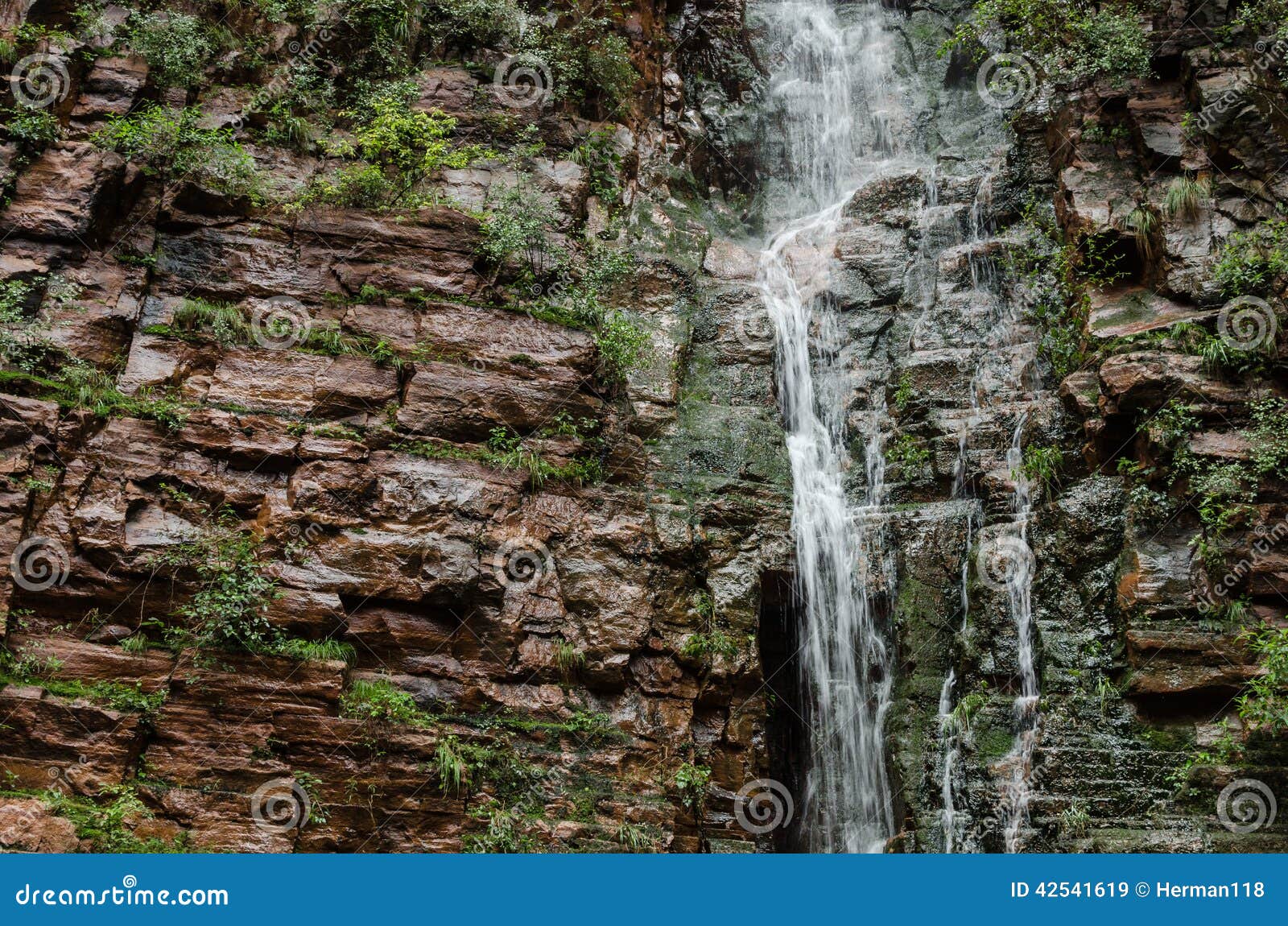 Rocks and Waterfall stock image. Image of flowing, moss - 42541619
