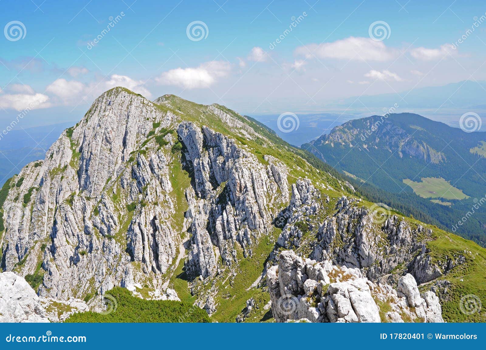 Rocky jurassic chalk ridge stock image. Image of chalk - 17820401