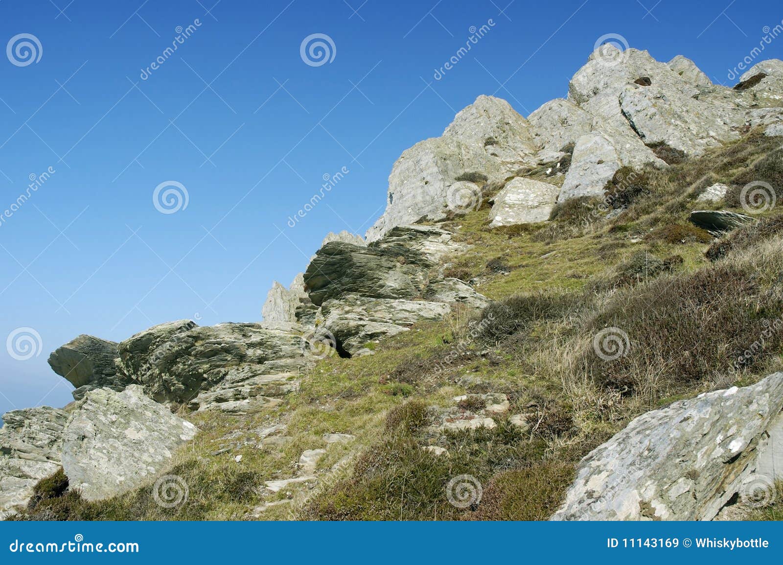 Rocky Outcrops Covered In Snow At Mount Kosciuszko National Park Stock ...