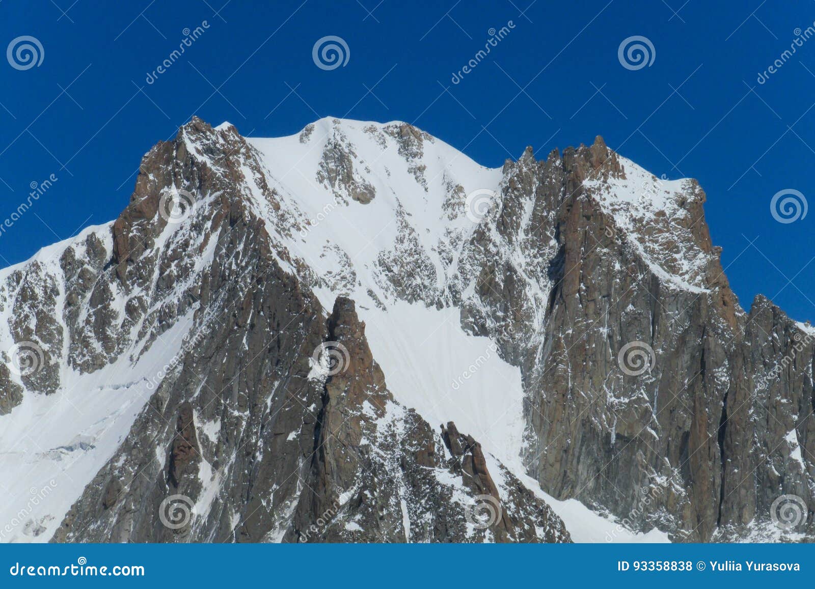 Rocky and Snow Mountain Ridge Stock Photo - Image of alps, gouter: 93358838