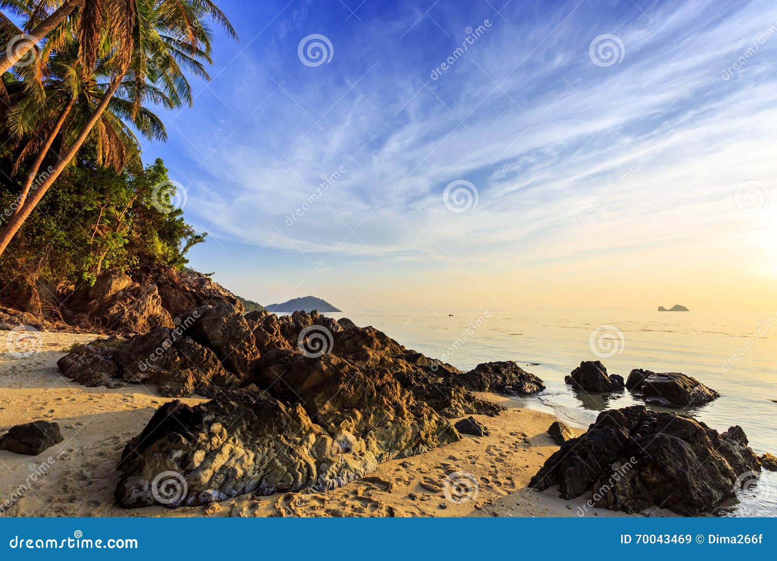 Rocky Taling Ngam Beach at Evening Stock Image - Image of ocean, cloud ...