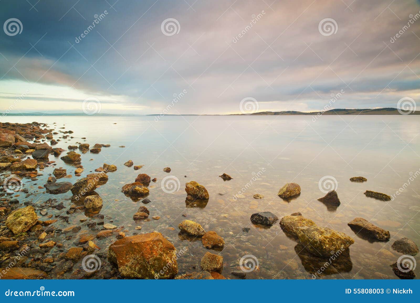 Rocky Waters Edge image stock. Image du explorez, environnement - 55808003